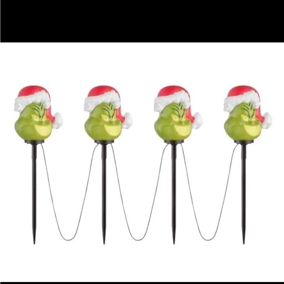 The Grinch | Holiday | The Grinch Light Up Pathway Stakes 4 Count With ...